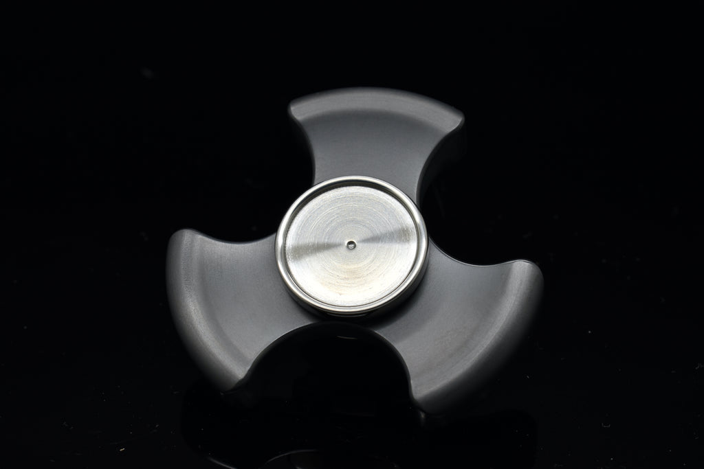 Zirconium Tri-Stubby Spinner and Cigar Stand – Rotablade